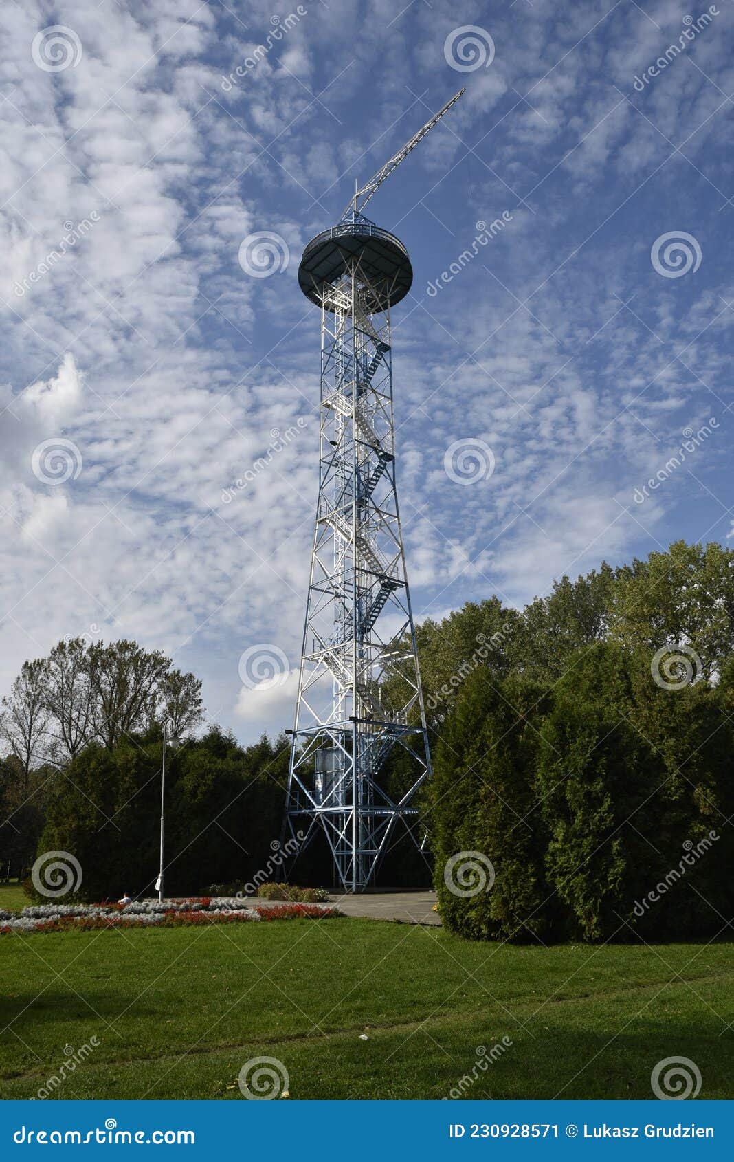 Parachute tower stock image. Image of golden, slaskie - 230928571