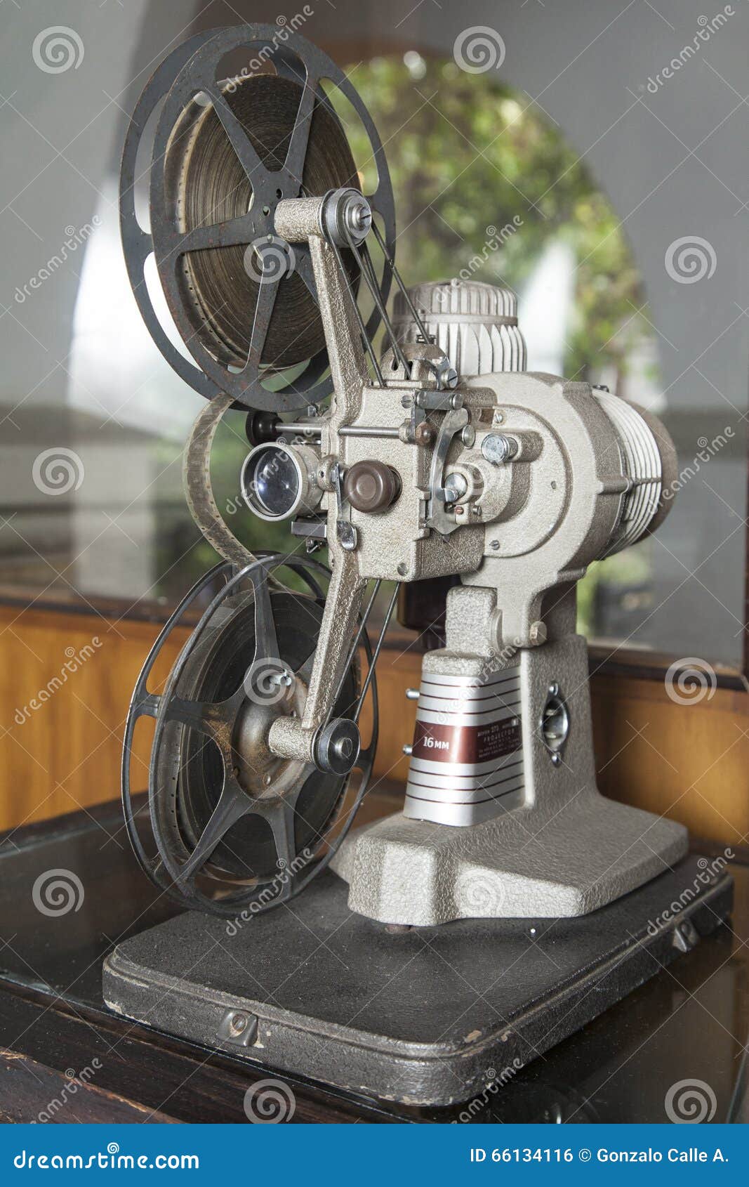 Old Projector Editorial Image | CartoonDealer.com #66134116