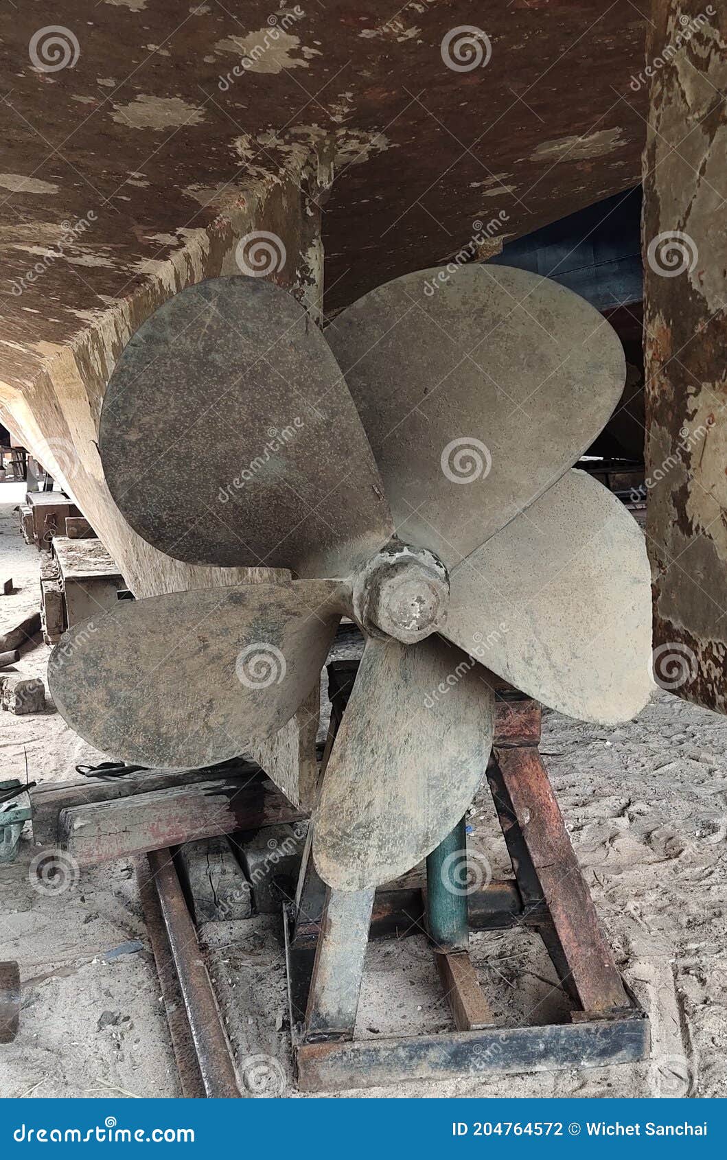 The Old Propeller Set for Repair. Stock Photo - Image of waiting ...