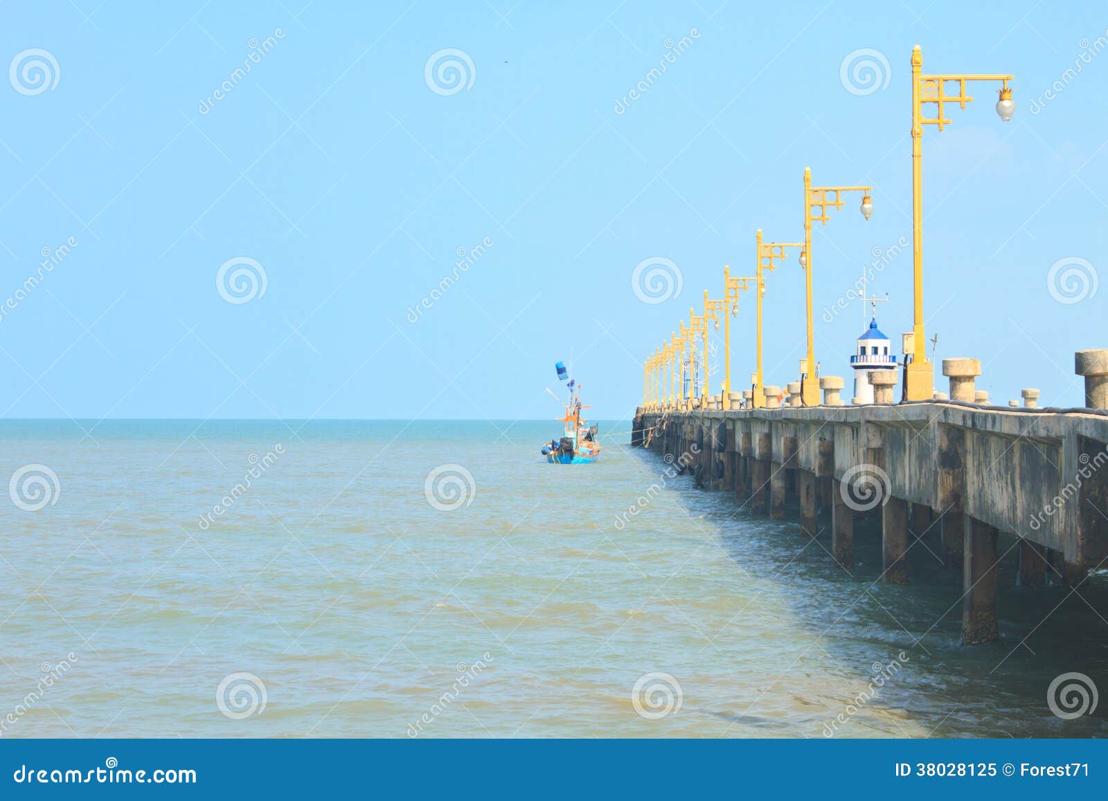 Old Public Pier and Light Pole Stock Image - Image of destroyed, pier ...