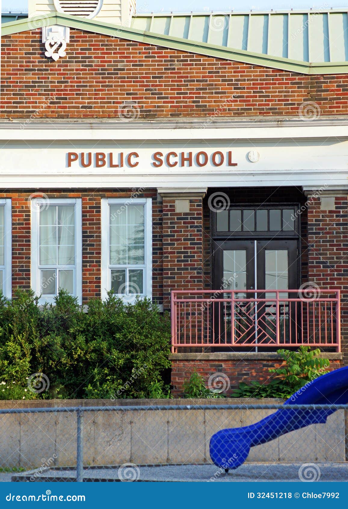 Old Public School Building Stock Photography | CartoonDealer.com #32451218