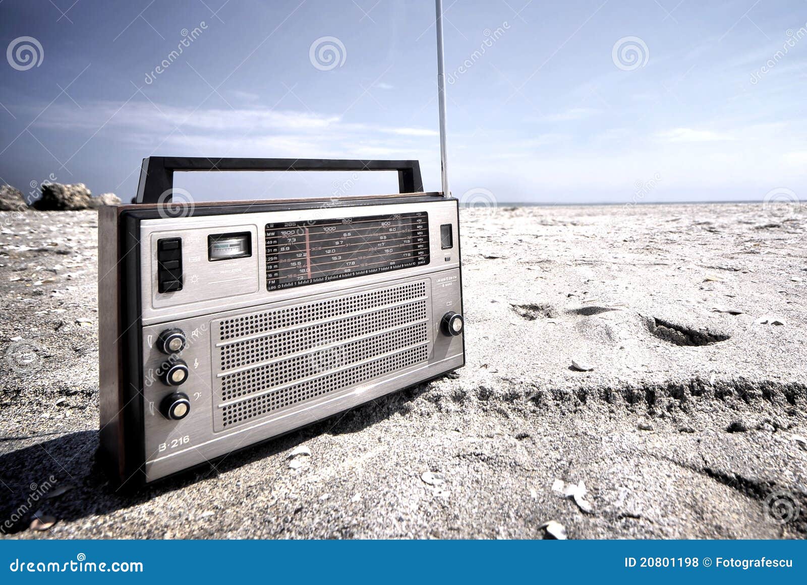 Old radio stock photo. Image of dial, aged, entertainment - 20801198