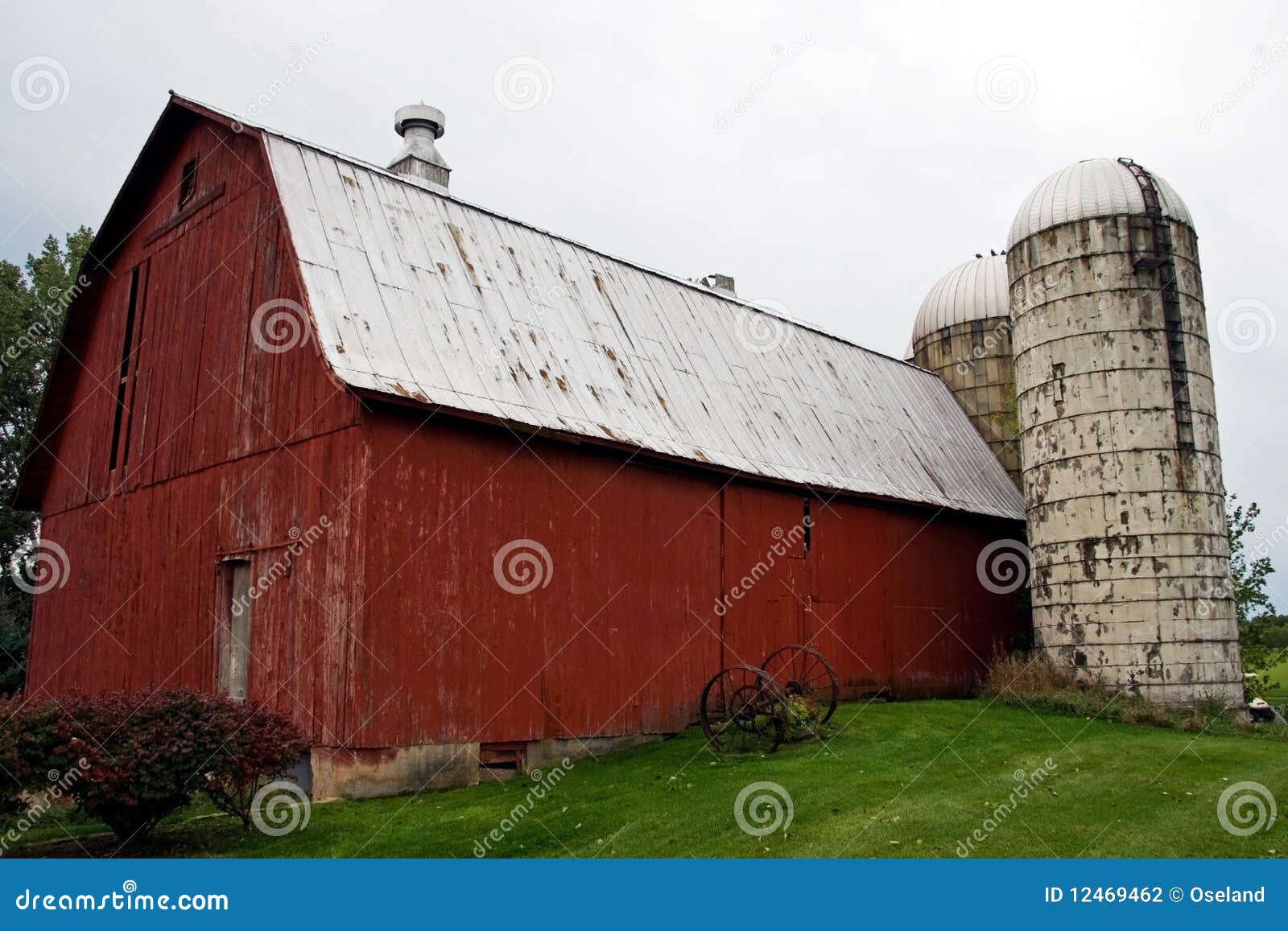 Old Red Barn stock photo. Image of onekema, golf, michigan - 12469462