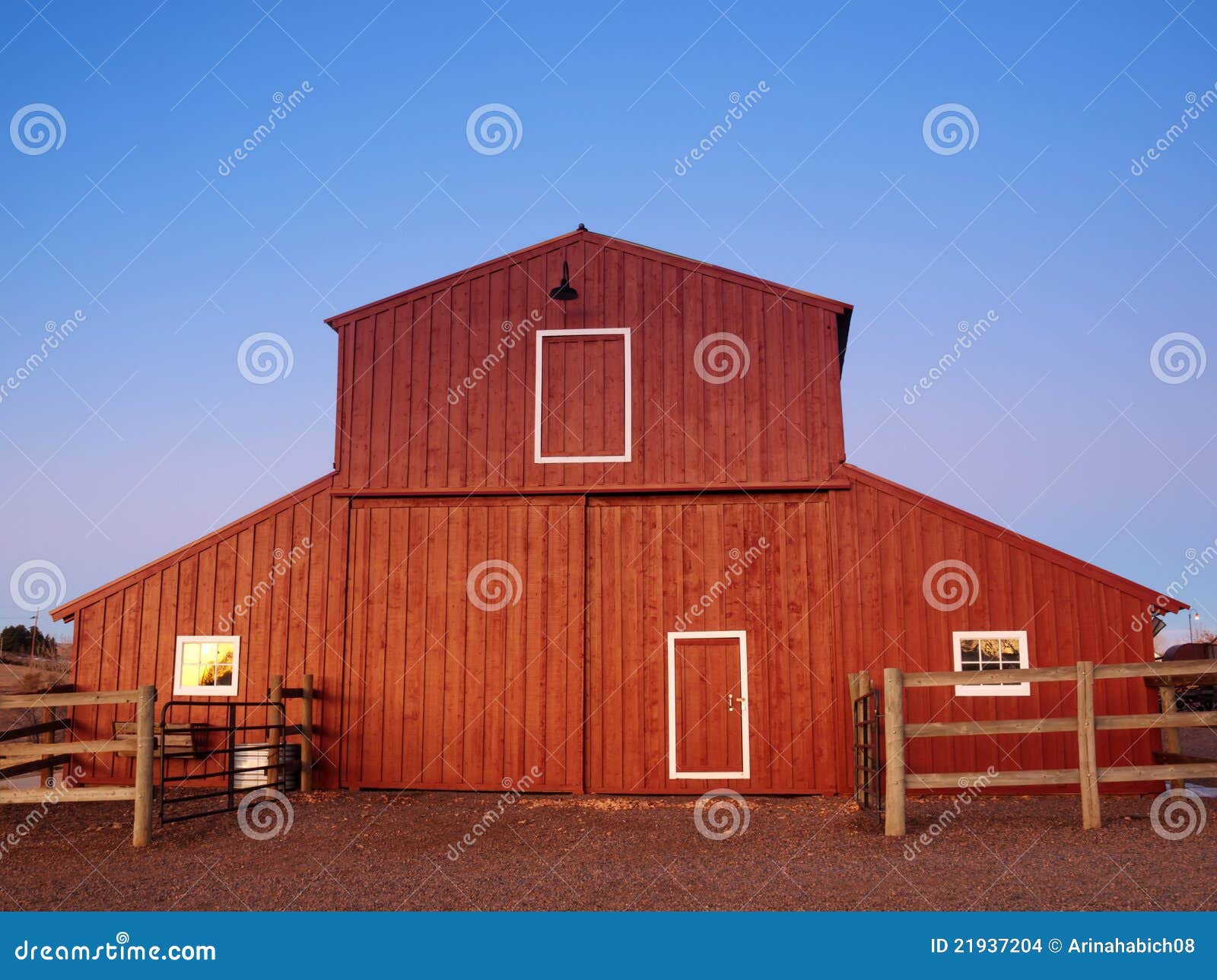 Old Red Barn stock photo. Image of barn, building, architecture - 21937204