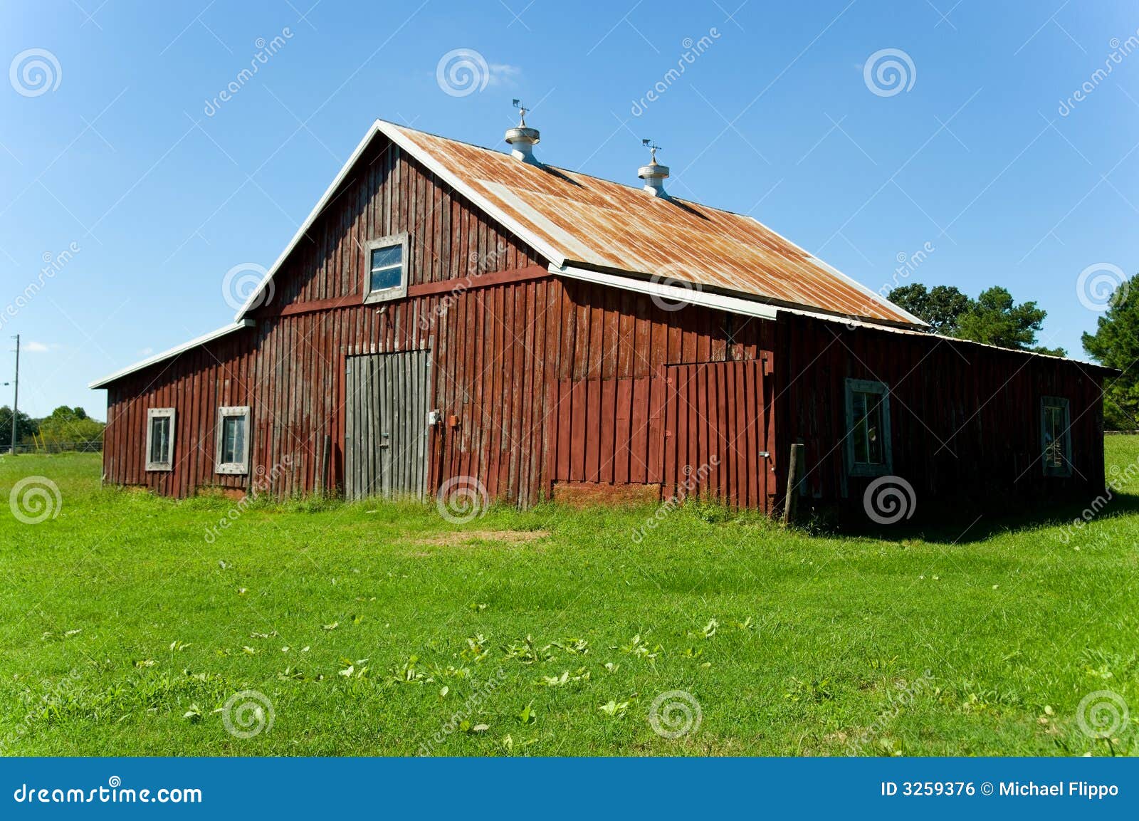 Old Red Barn stock photo. Image of windows, farmland, property - 3259376