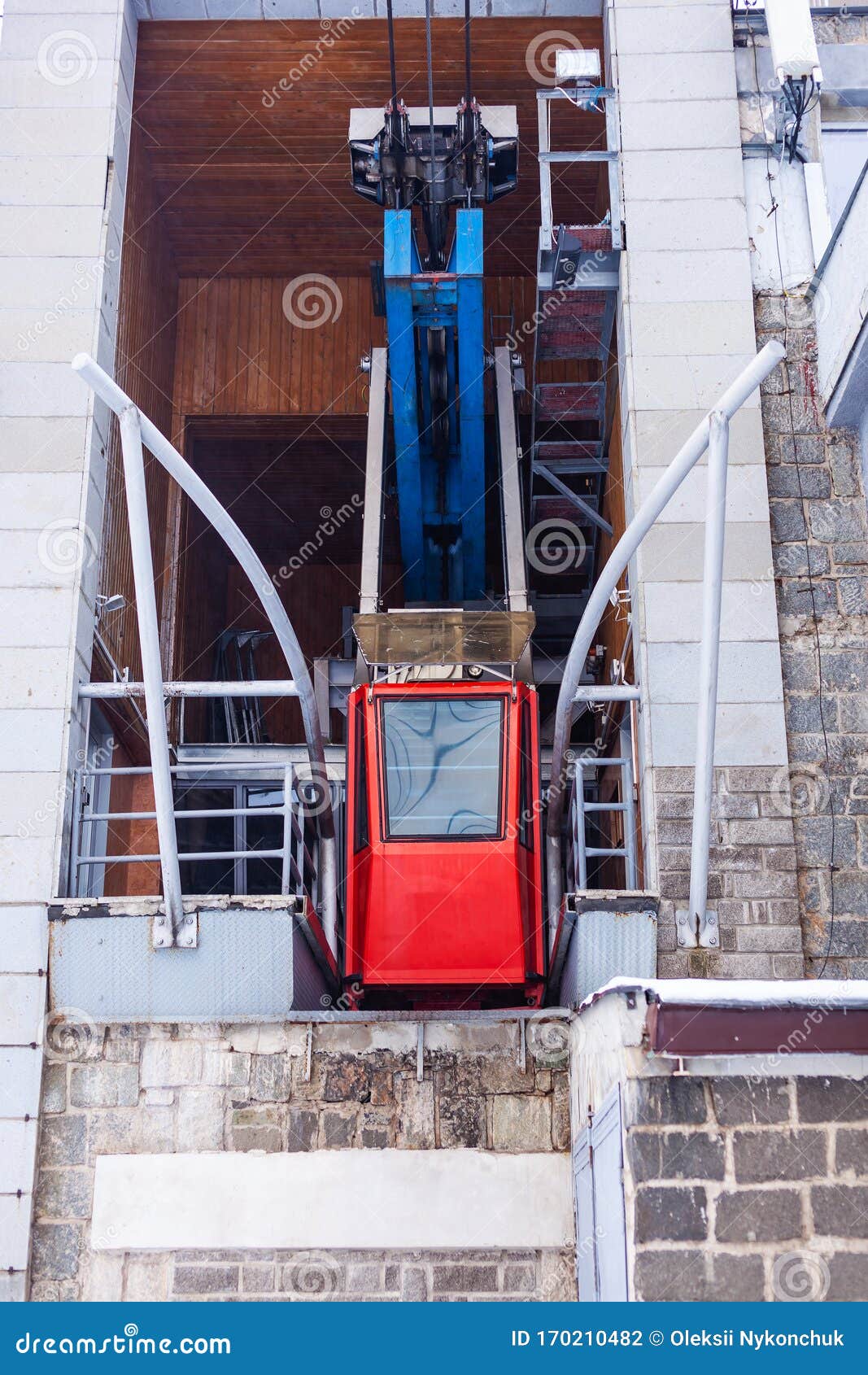 Old Red Car Lift Ready for Poisoning Stock Photo - Image of mode ...