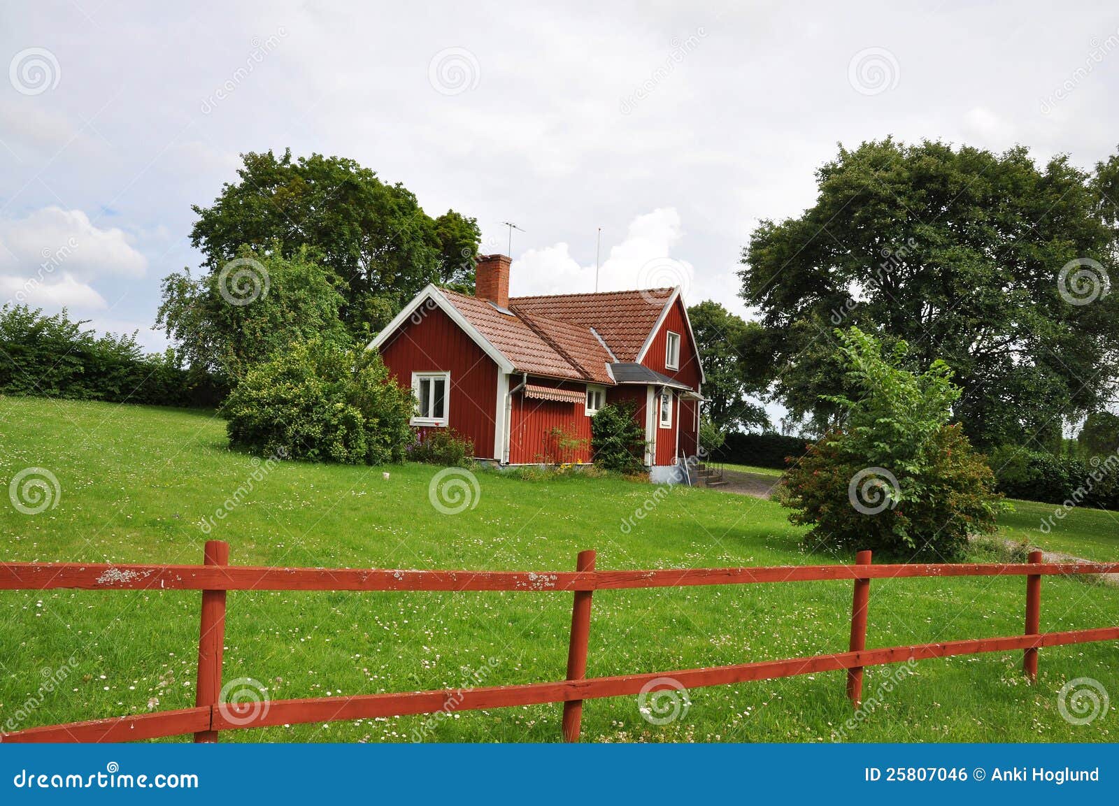 Old red cottage stock photo. Image of exterior, roof - 25807046
