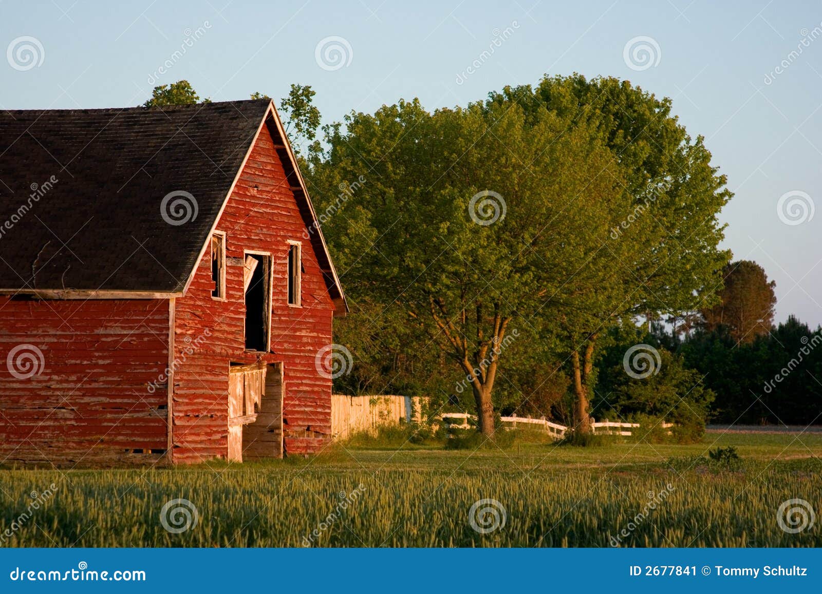 Old red country barn stock image. Image of burgandy, evening - 2677841