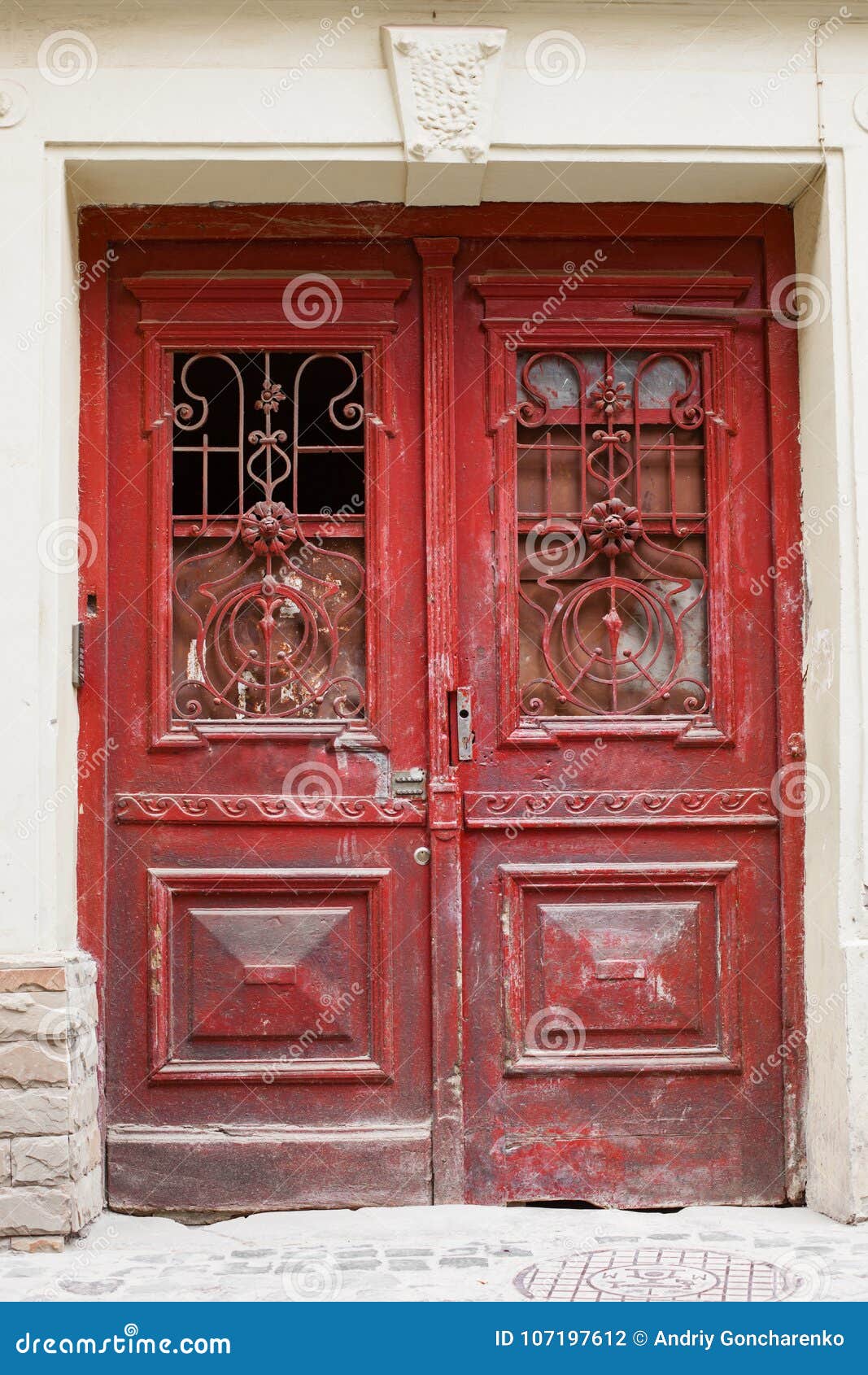 Old red doors editorial photography. Image of facade - 107197612