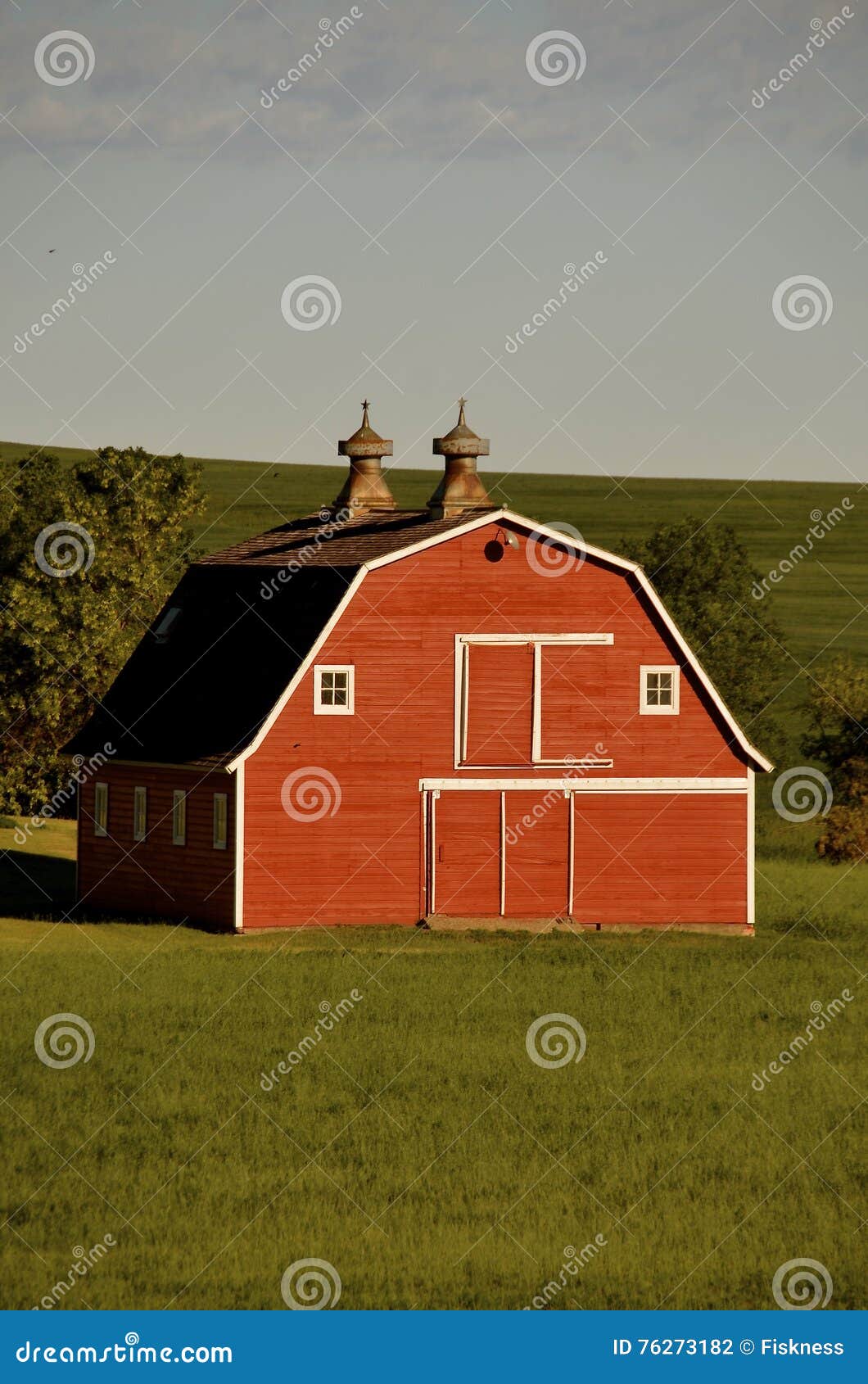 Old Red Hip Roofed Barn Front Stock Photo - Image of barn, scenic: 76273182