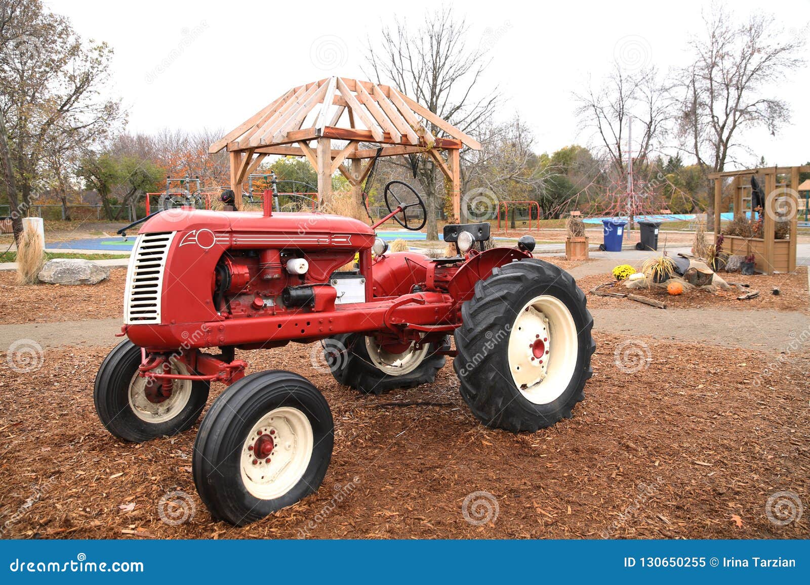 Old Red Tractor on the Farm Stock Image - Image of work, grass: 130650255