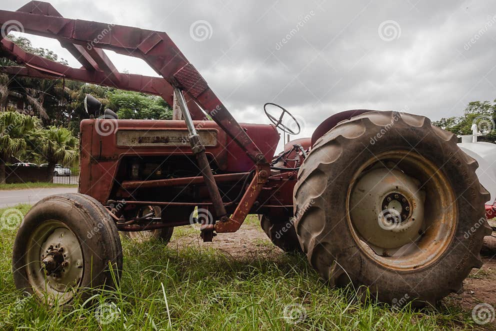 Old Red Tractor Farming stock image. Image of machines - 29103107
