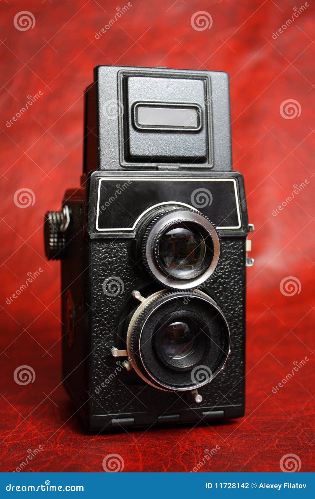 Old reflex camera stock photo. Image of mirror, classic - 11728142