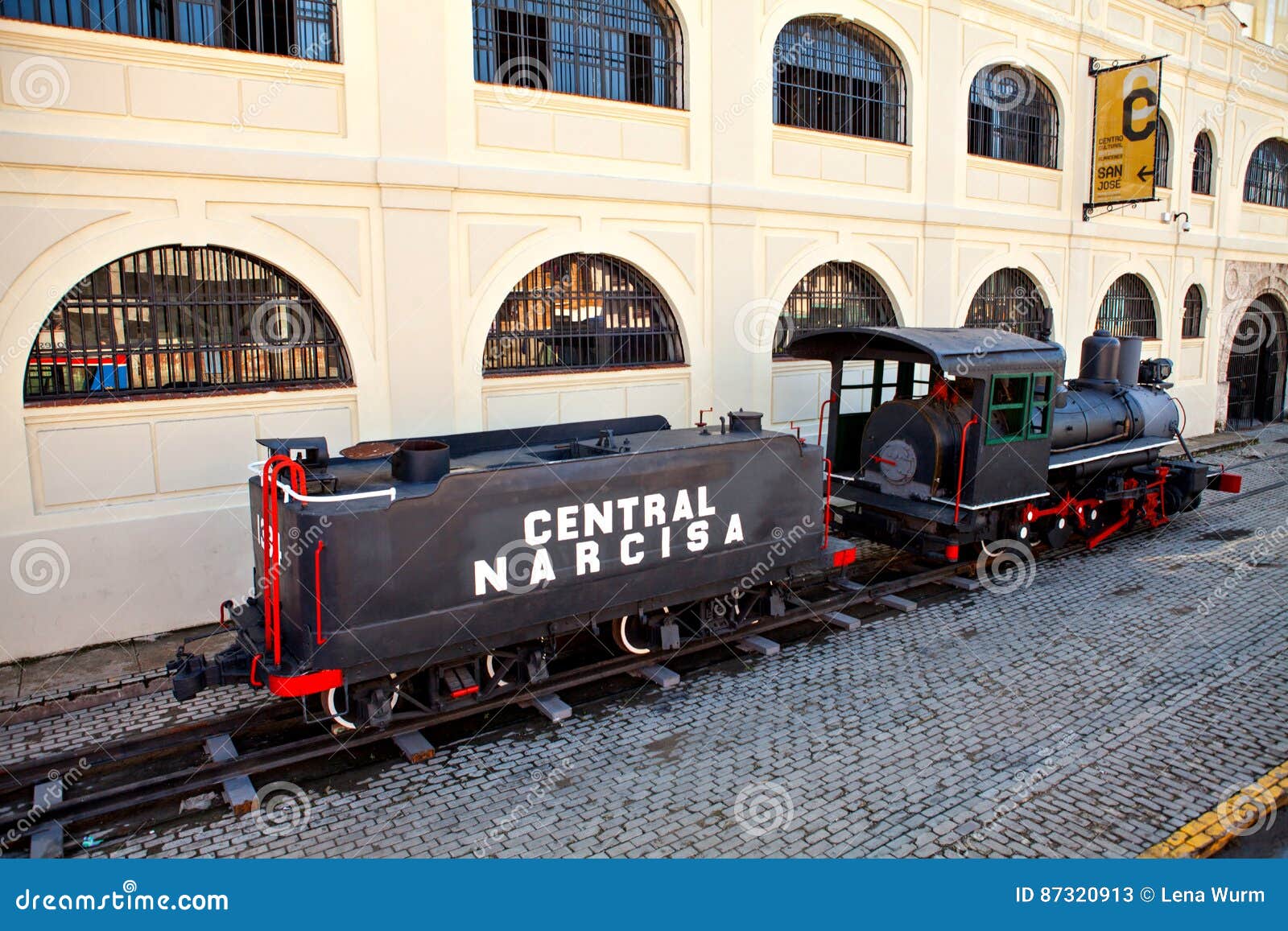 Old Retro Steam Engine in Havana, Cuba Editorial Stock Photo - Image of ...