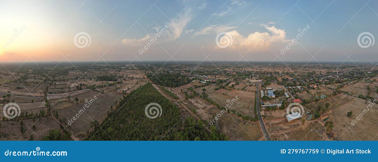 The Old Rice Fields and Green Trees Create a Beautiful Contrast with ...