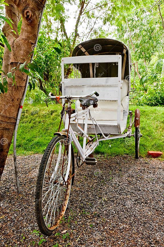 Old Rickshaw stock photo. Image of rusty, resort, transportation - 11006202