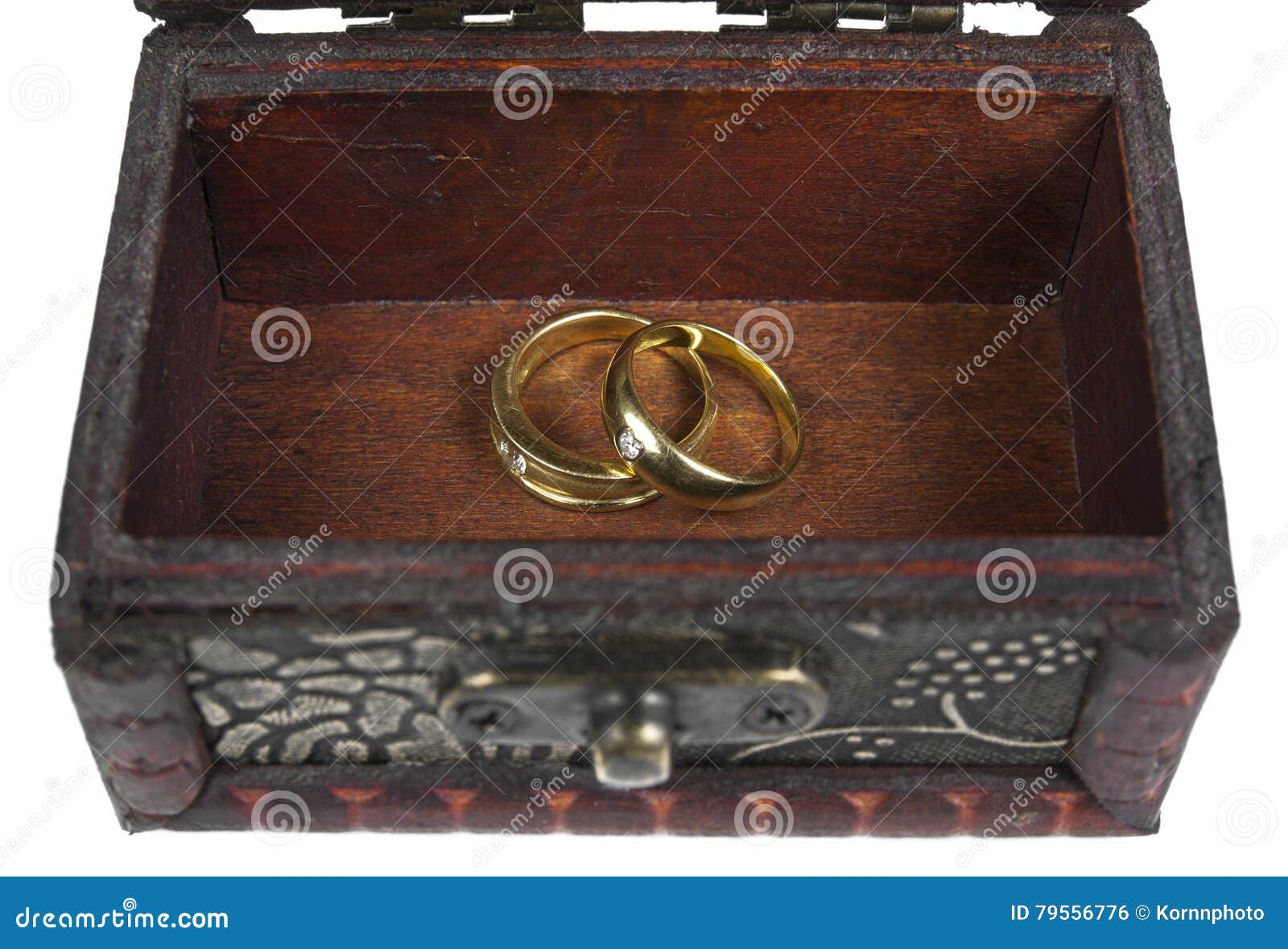 Old Ring in Ancient Treasure Chest Stock Photo - Image of couple ...