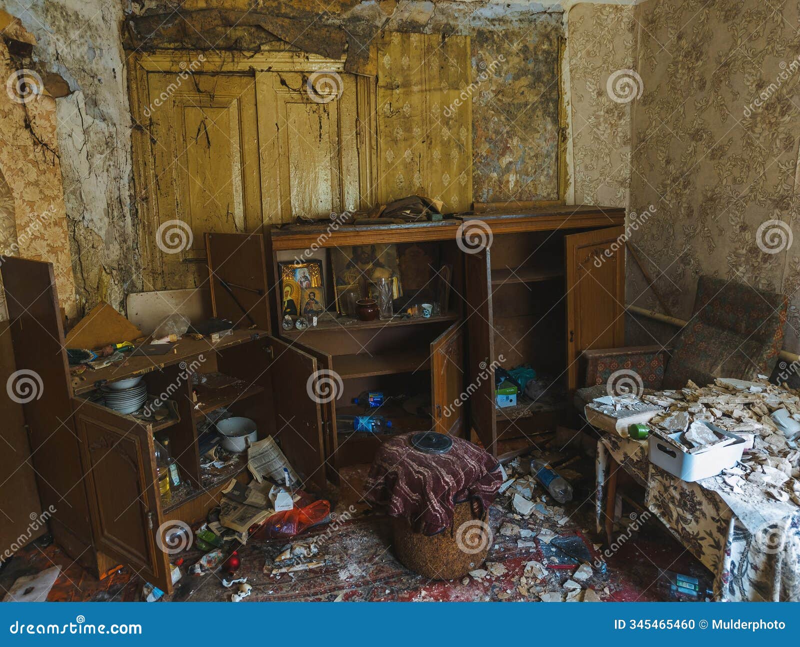 Old Rotten Abandoned House Interior Stock Photo - Image of kitchen ...