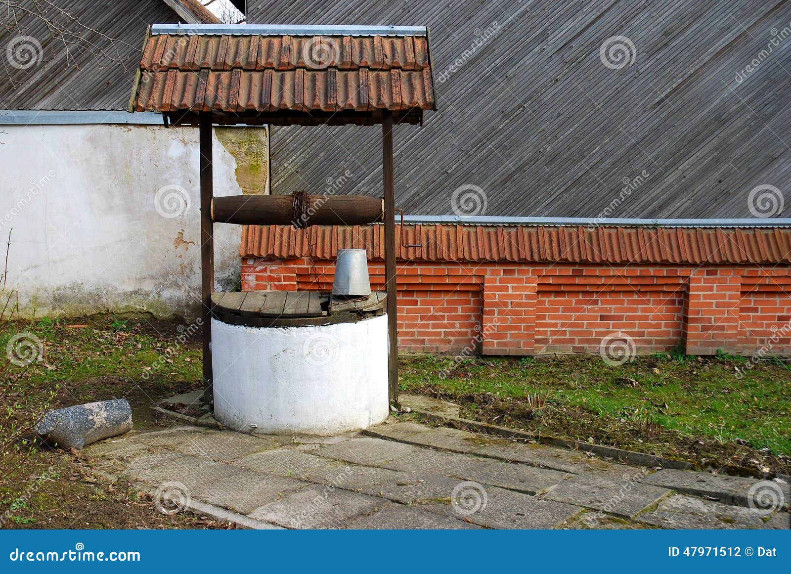 Old rotten water well stock photo. Image of rotten, texture - 47971512