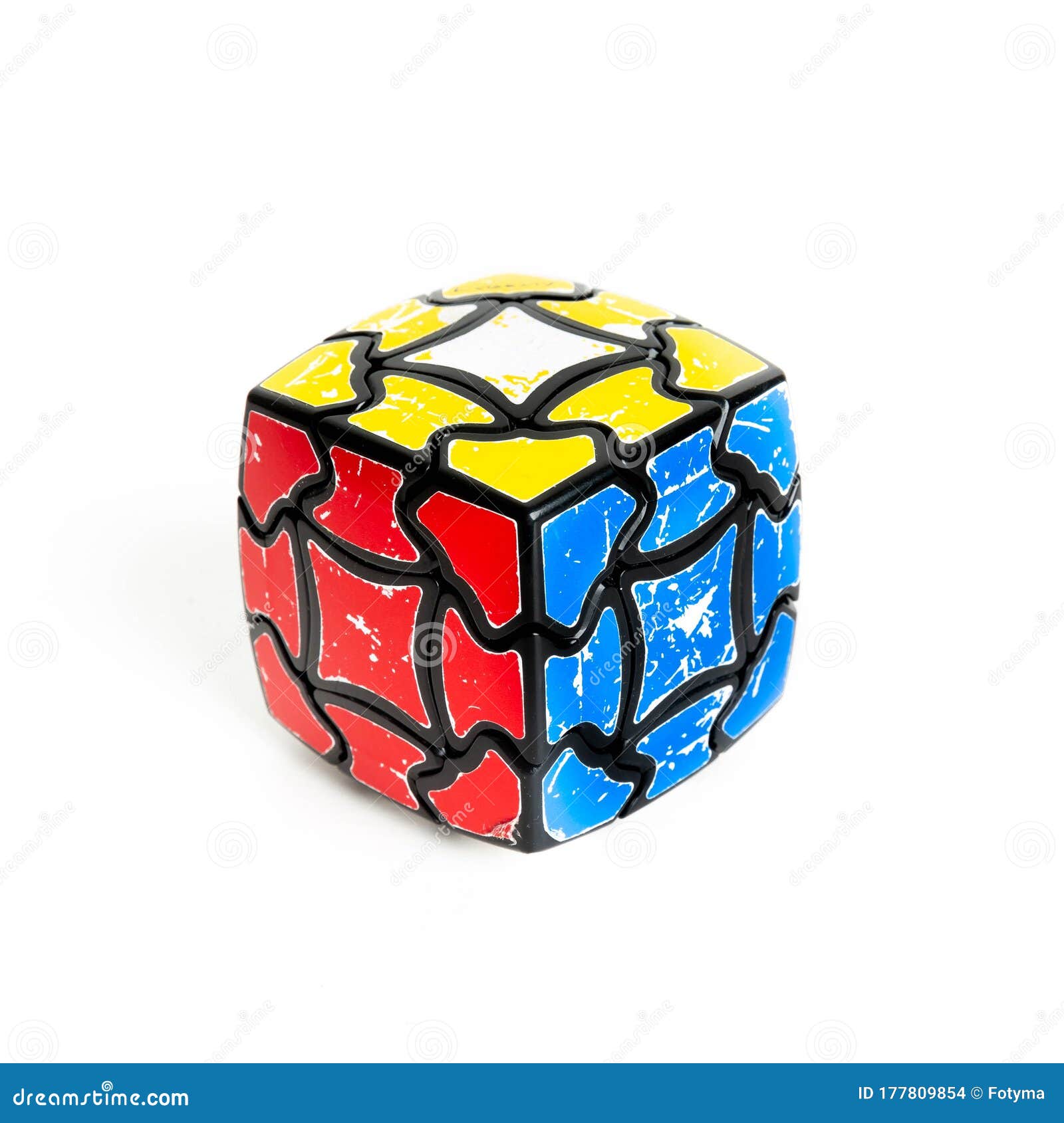 Old Rubik`s cube editorial stock image. Image of solve - 177809854