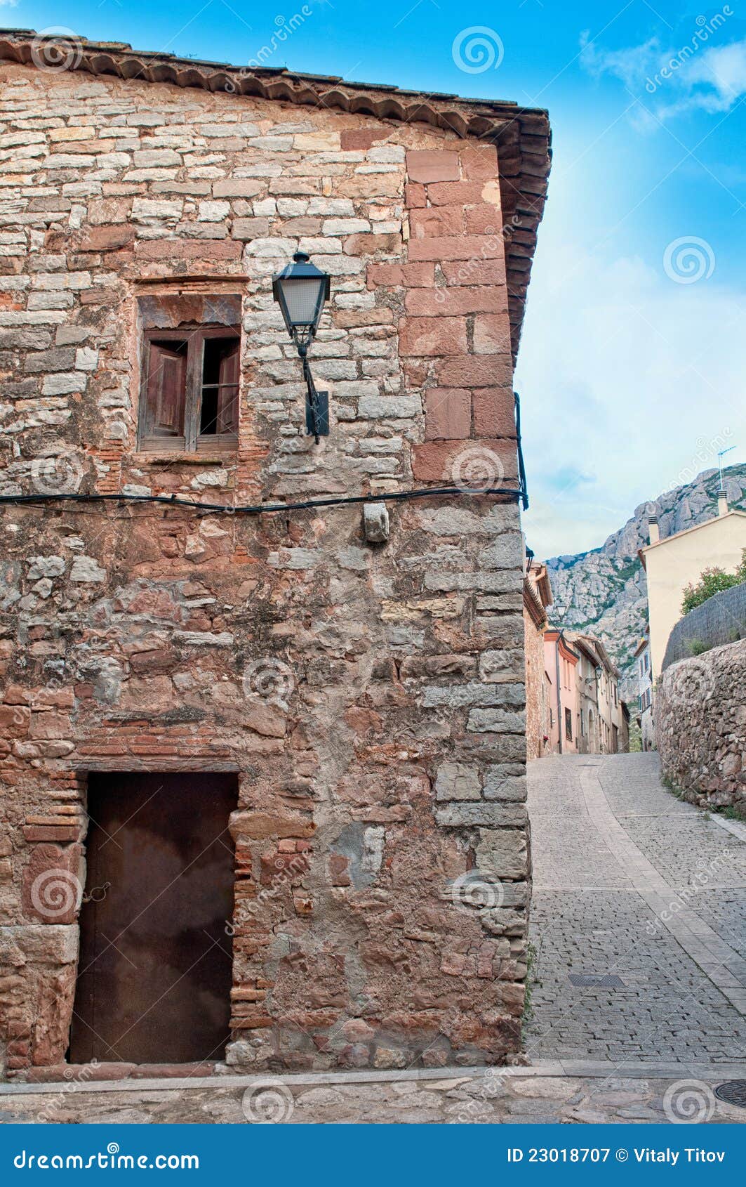 Old Ruin Wall, Collbato, Spain Stock Image - Image of history, exterior ...