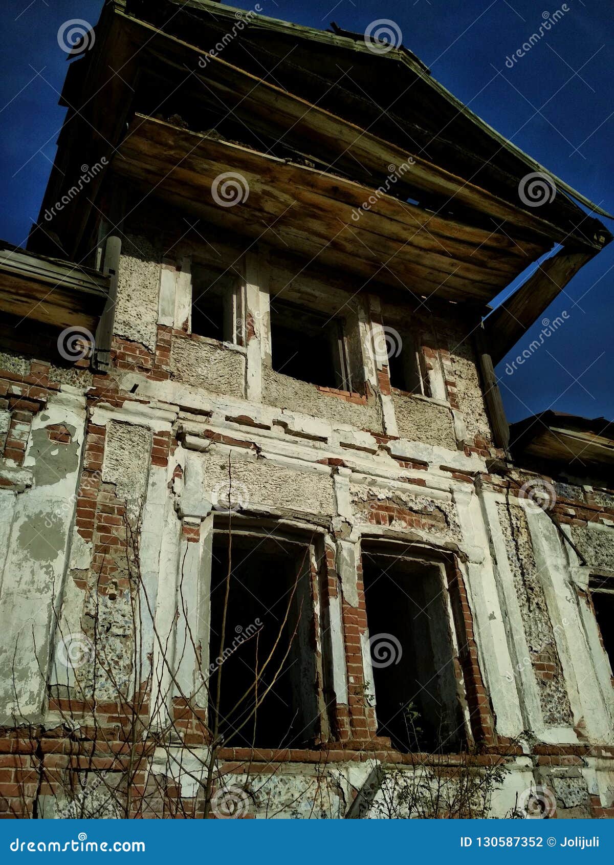 Old ruined brick house stock photo. Image of wall, sunlight - 130587352