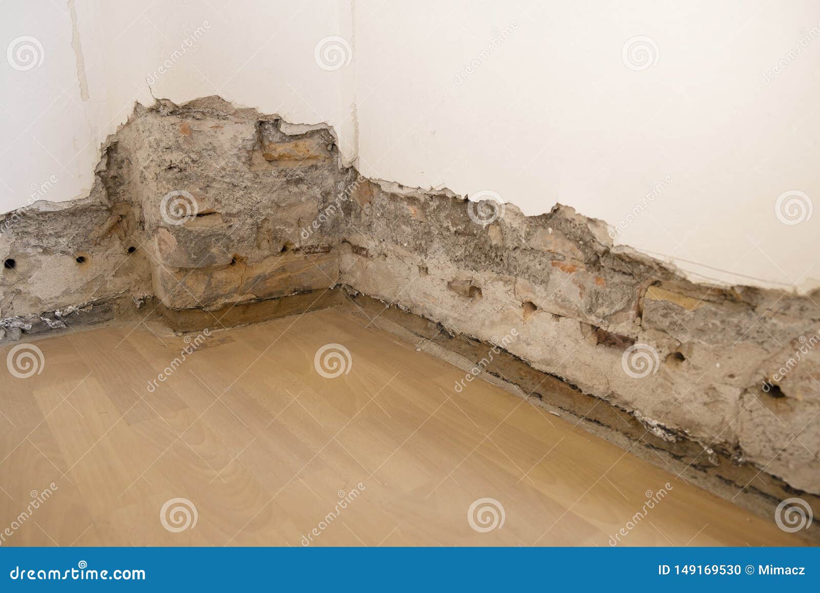Old Ruined Wall in Old Apartment with Preparation for Repair Stock ...