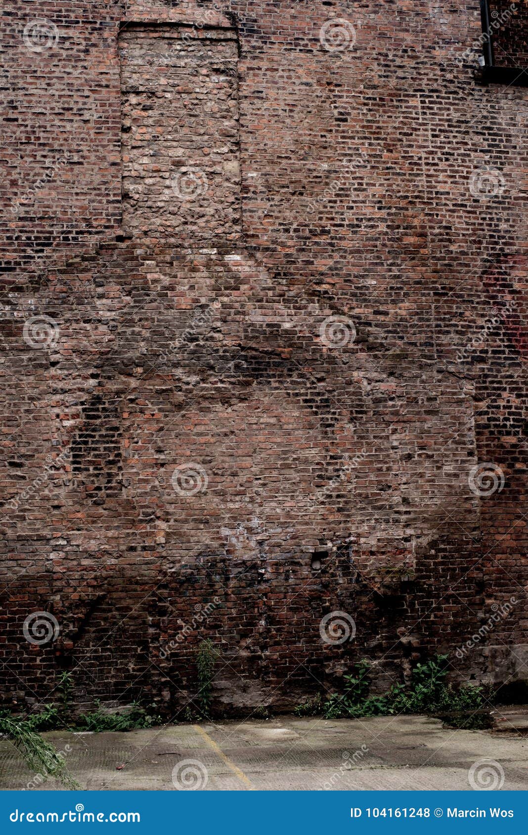 Old Run Down Abandoned Old Building in Manchester Stock Photo - Image ...