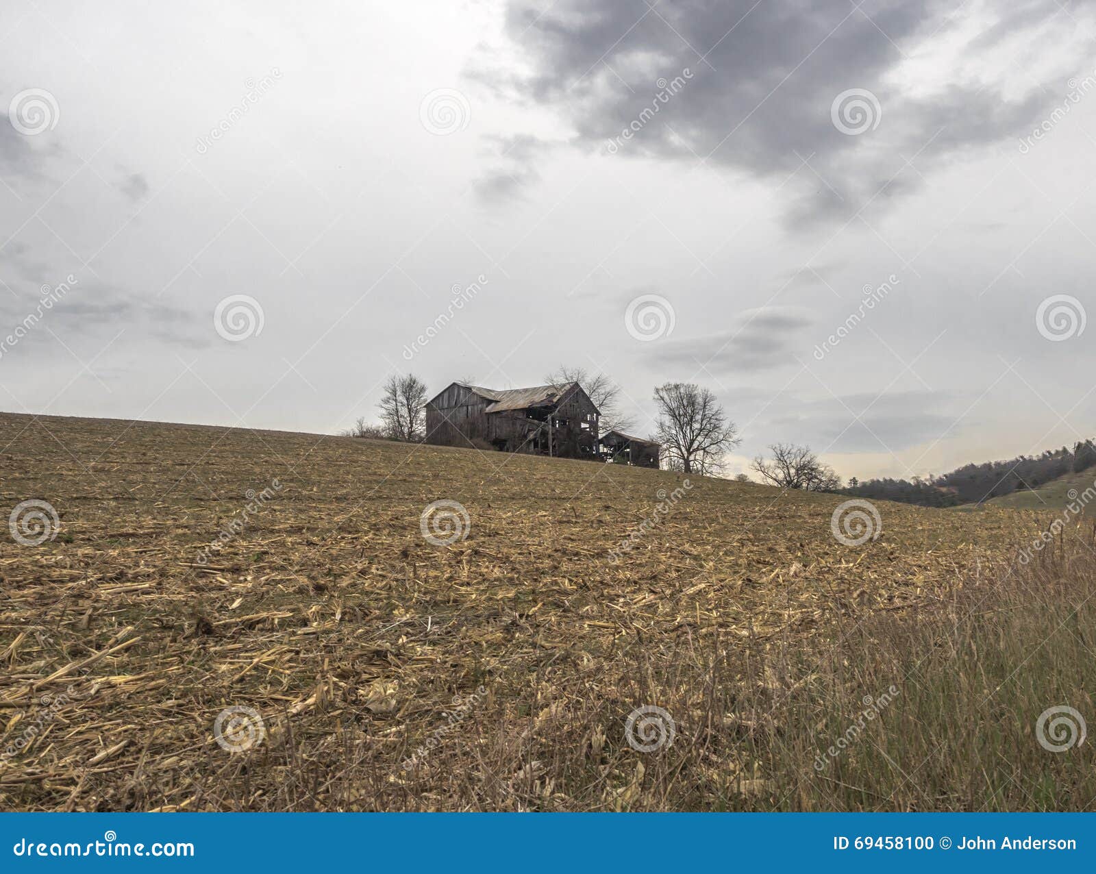 Old run down Barn stock photo. Image of morning, farm - 69458100