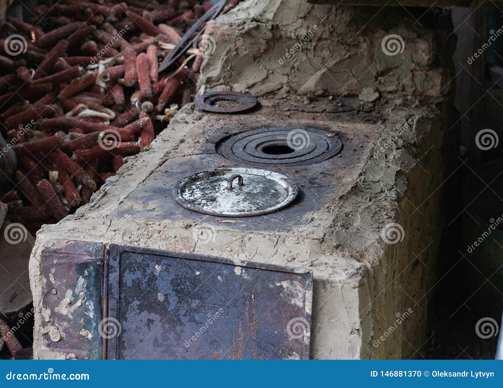 Clay Stove Stock Images - Download 1,503 Royalty Free Photos