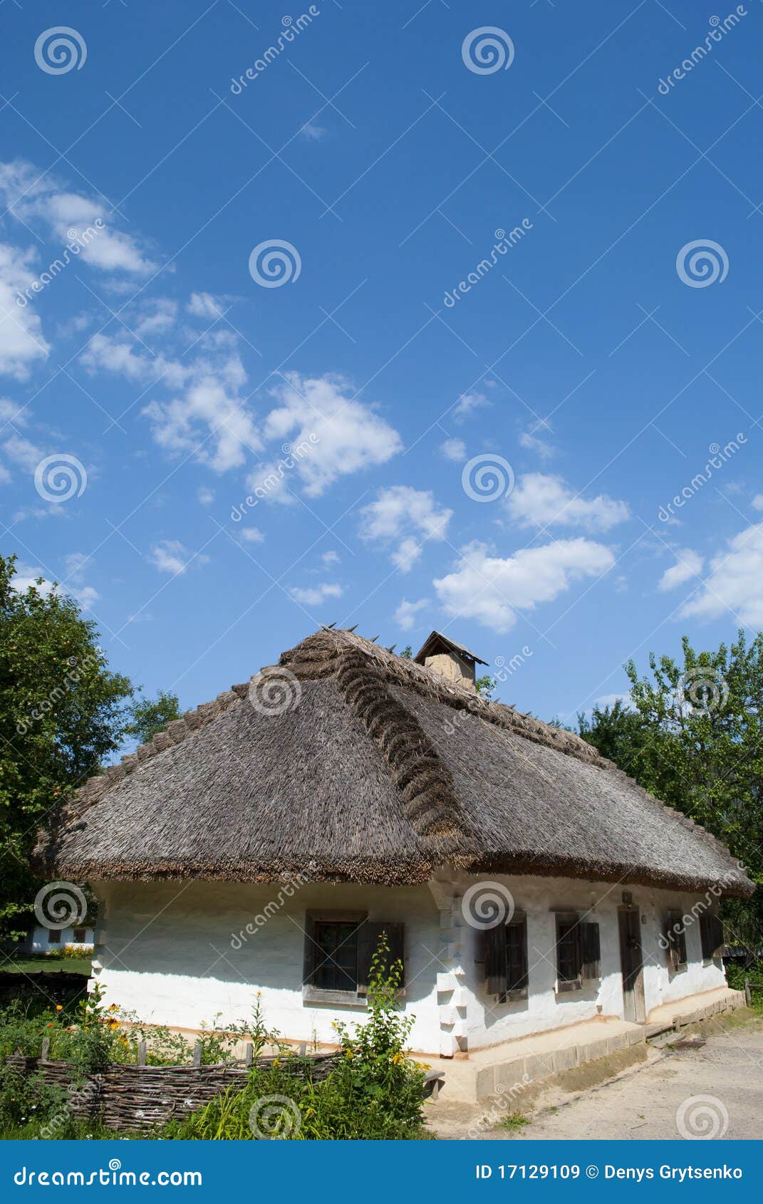 Old rural house stock image. Image of building, farm - 17129109