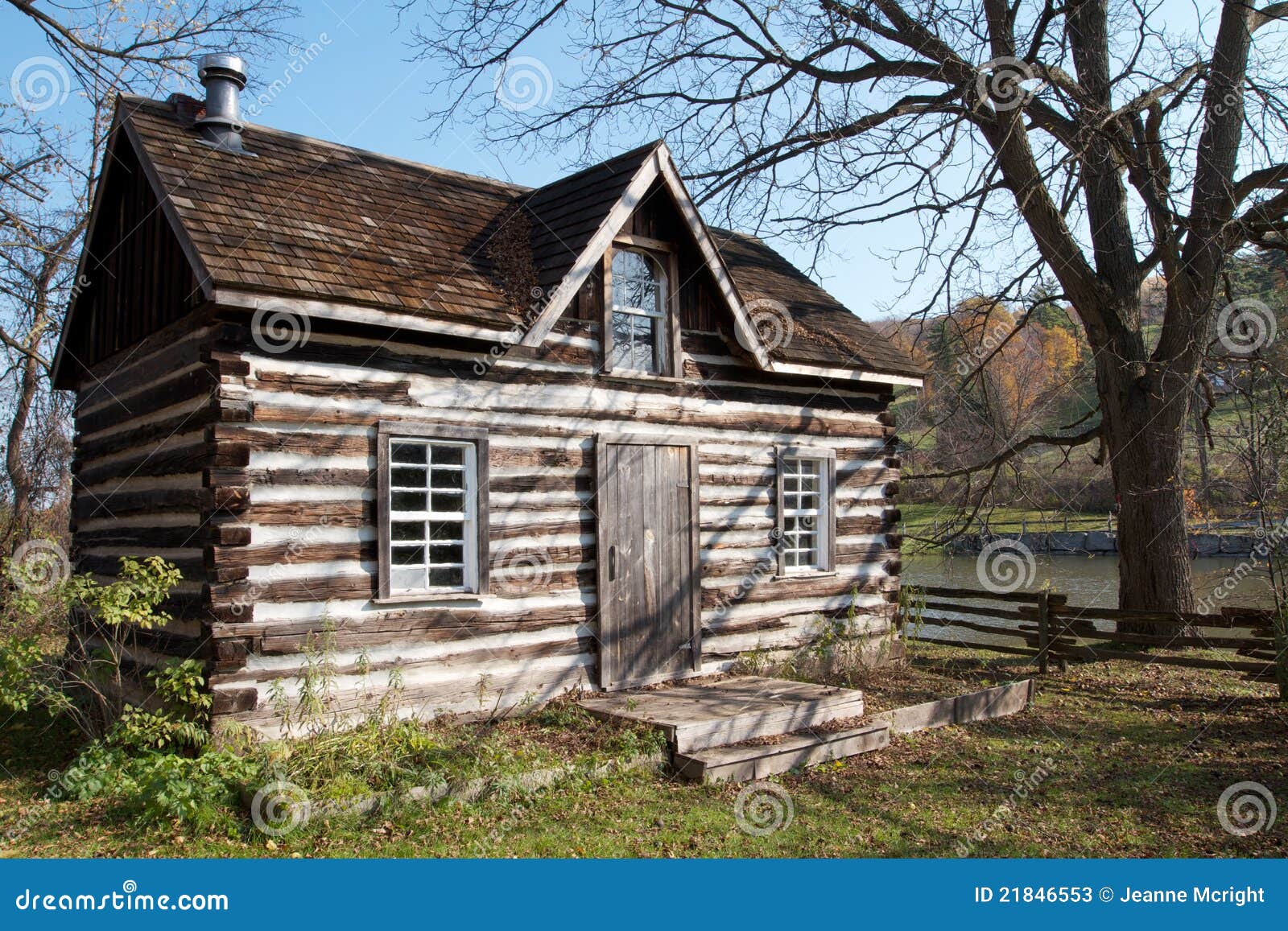 Old Rural Log Cabin with View of River Stock Image - Image of ...