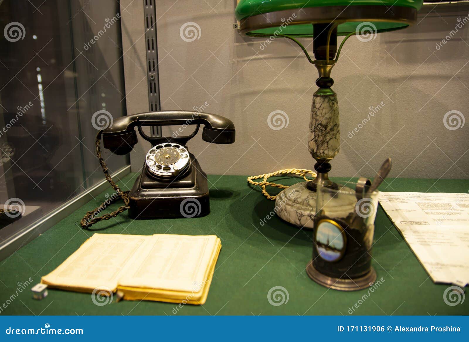 Old ,vintage, Russian Black Telephone. Editorial Photo - Image of ...