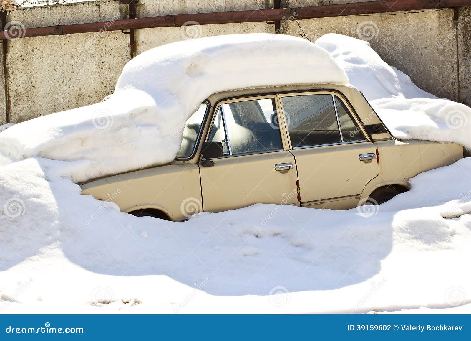Old Russian car under snow stock photo. Image of entered - 39159602