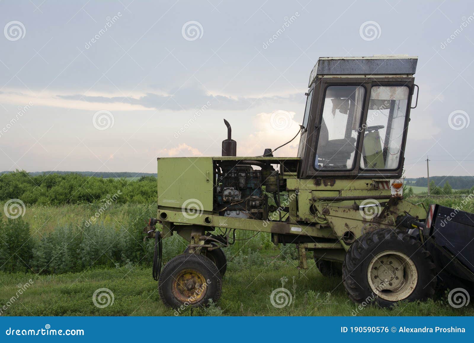 Old Rusted Rural Farm Tractor Stock Photo - Image of rural, aged: 190590576