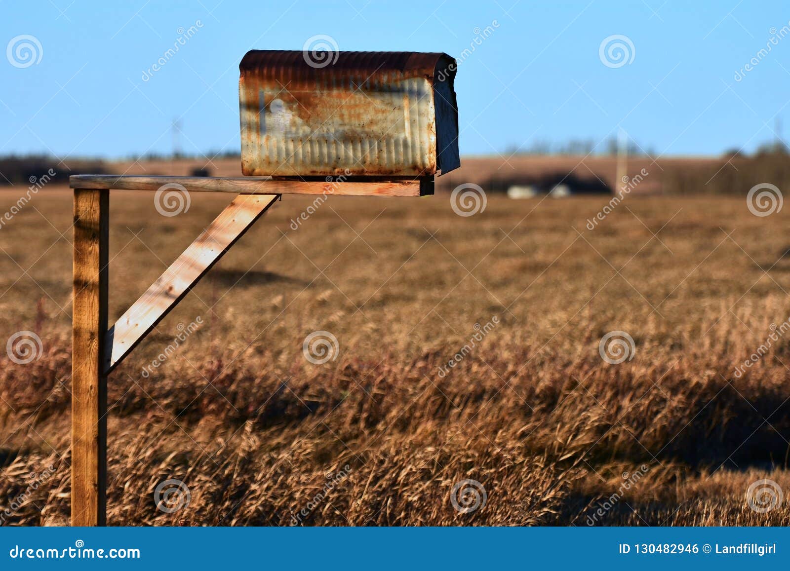 Old Rusted Rural Mailbox stock photo. Image of nature - 130482946