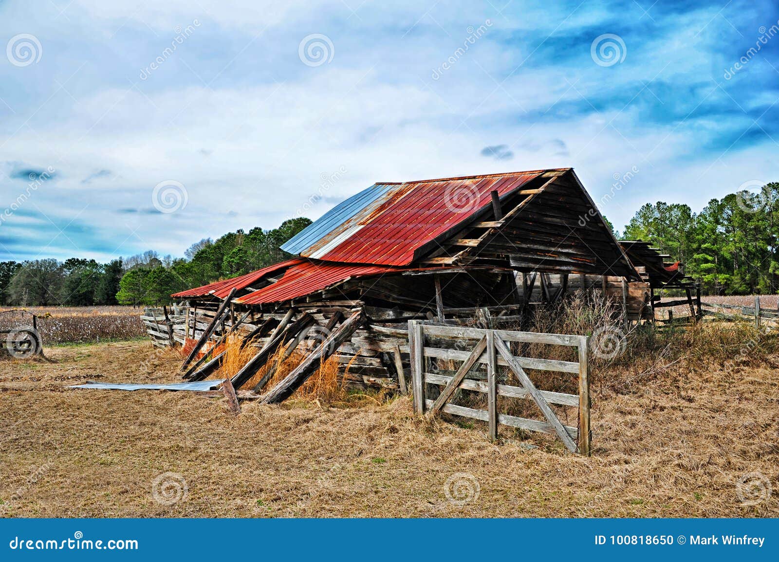 Old Rustic Barn stock photo. Image of america, structure - 100818650