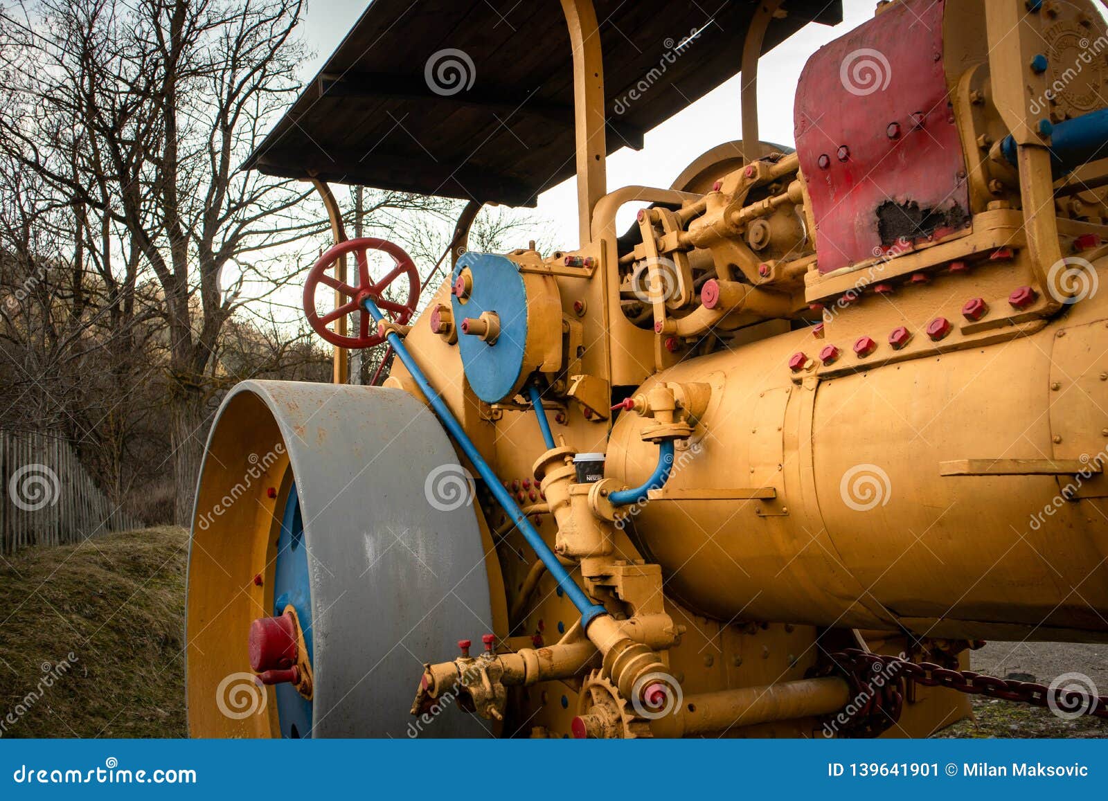 Old rustic steamroller stock image. Image of road, hydraulic - 139641901
