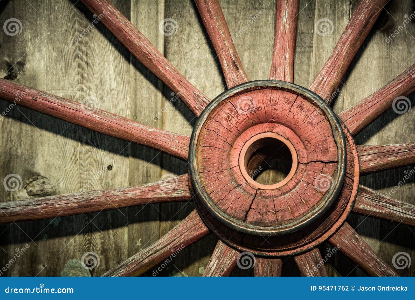 Old Rustic Wagon Wheel stock photo. Image of spokes, smithville - 95471762