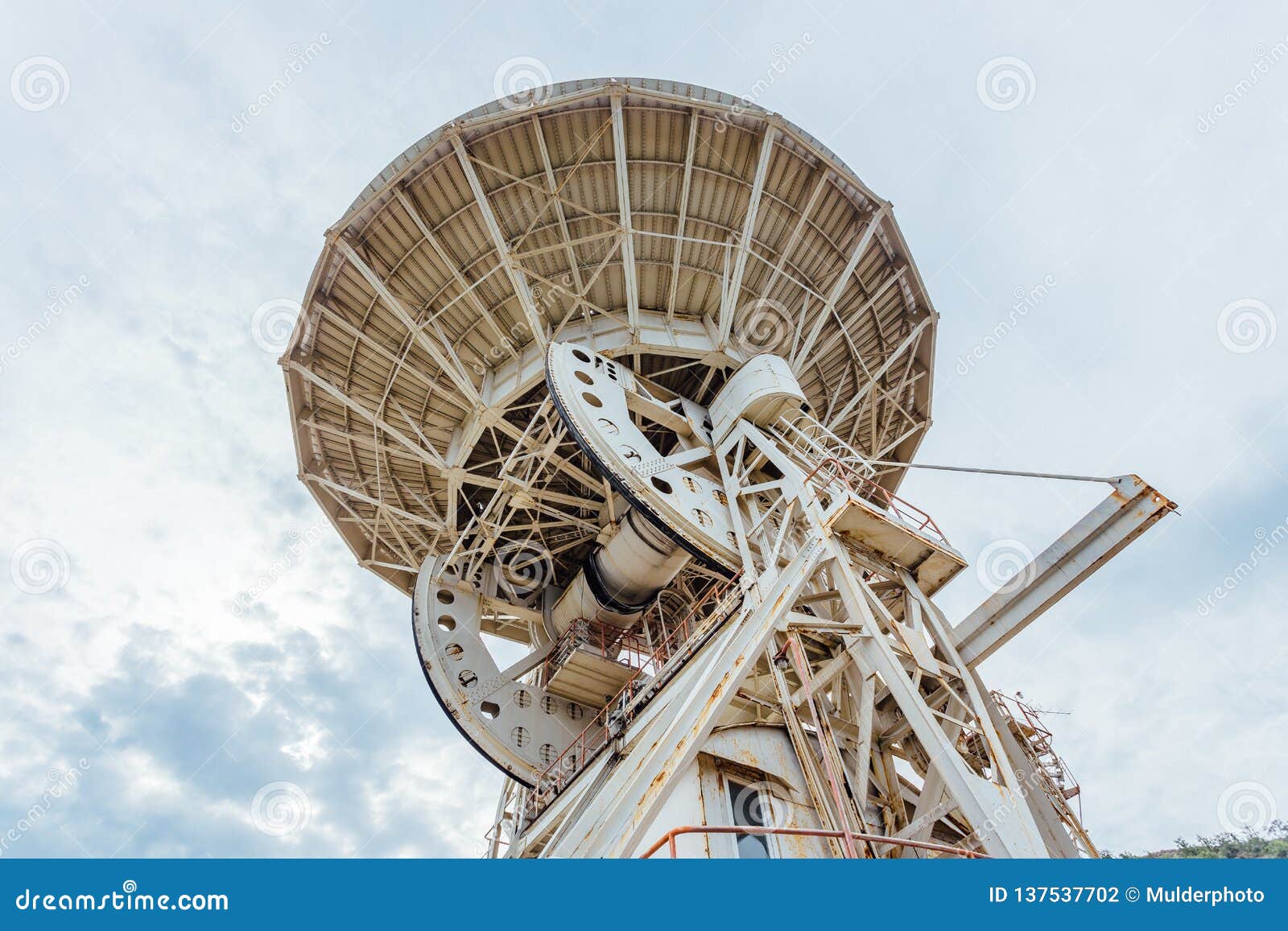 Old Rusty Abandoned Radio Telescope Satellite Dish Stock Photo - Image ...