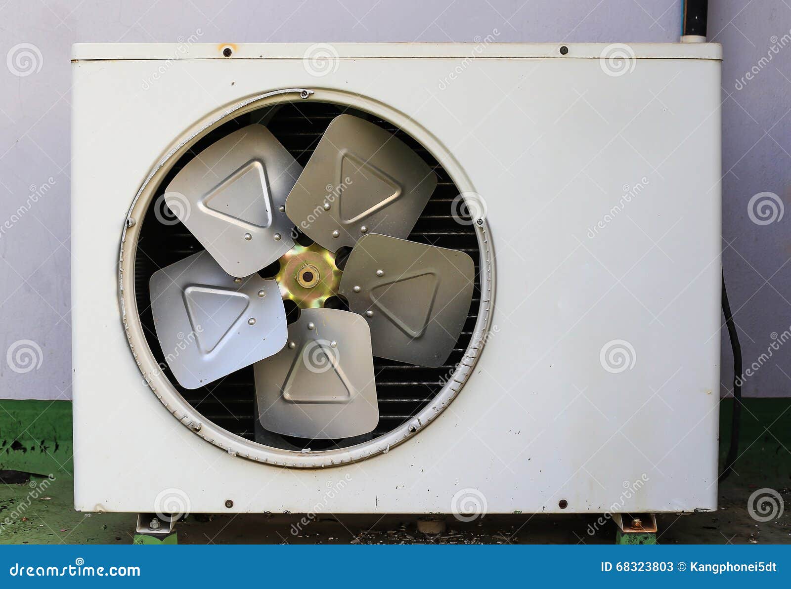 Old Rusty Air Conditioner. Wall Stock Image - Image of outside, coil ...