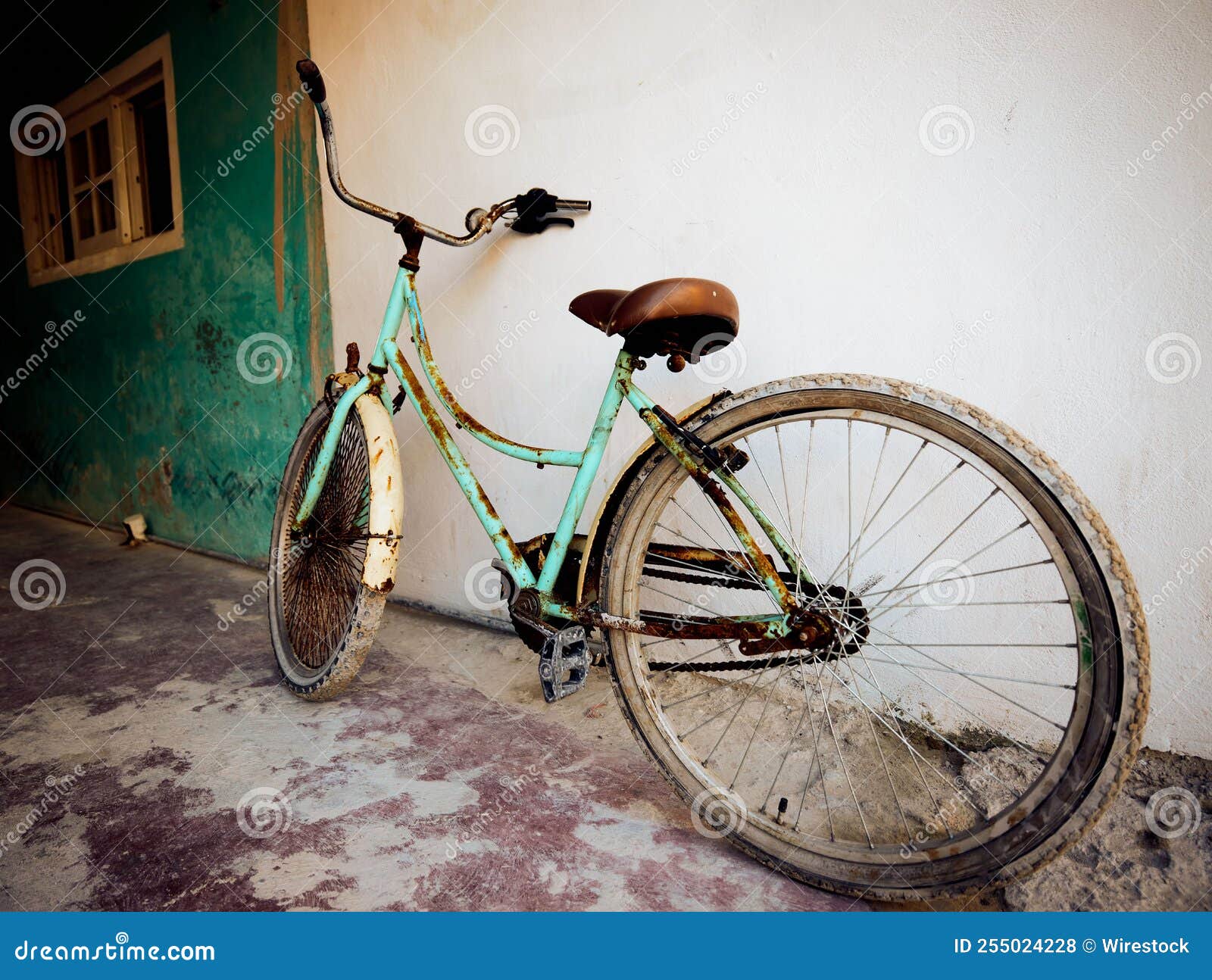 Old Rusty Bicycle Leaning on a Wall Stock Photo - Image of bicycle ...