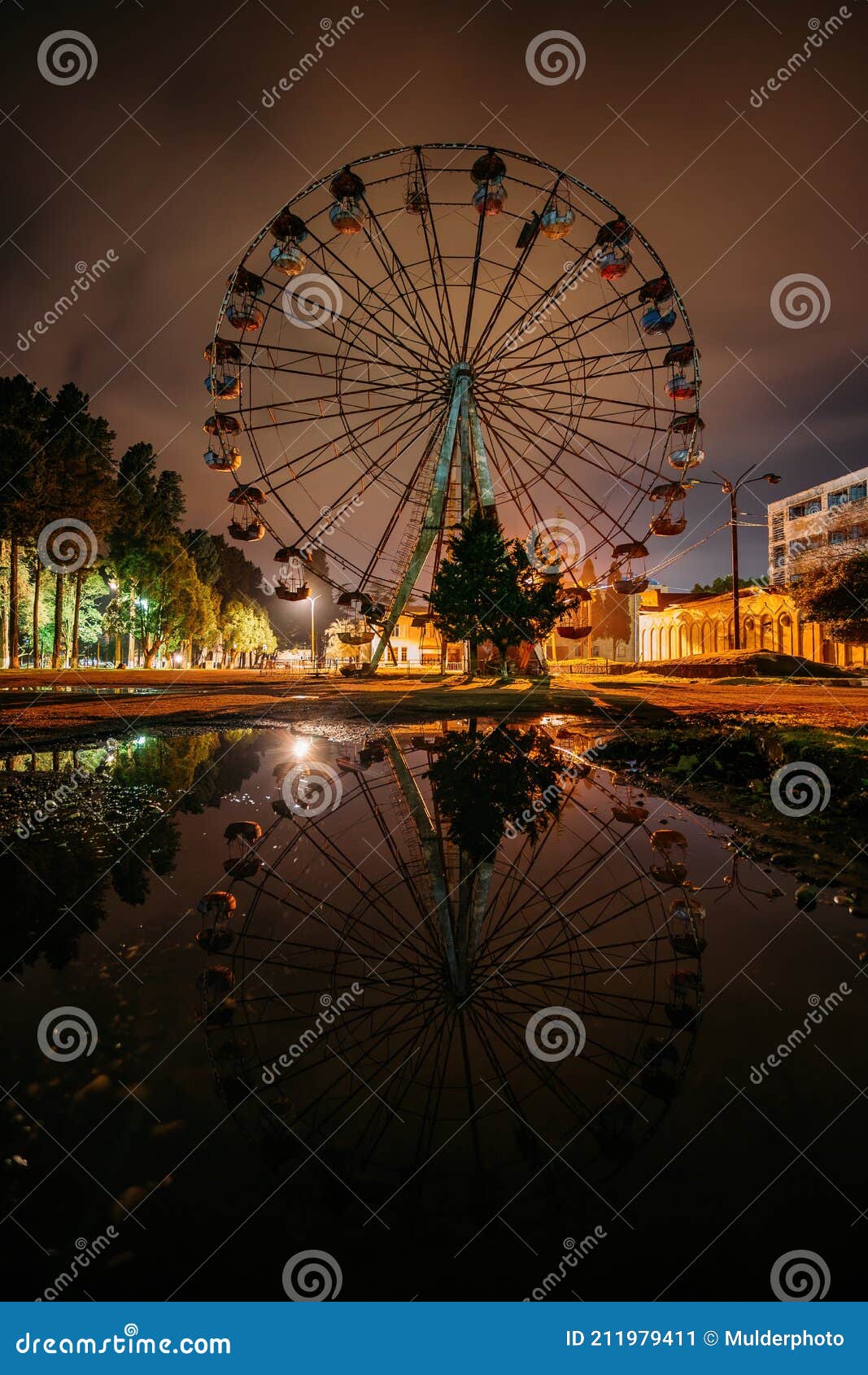 Old Rusty Broken Abandoned Ferris Wheel at Night Stock Image - Image of ...