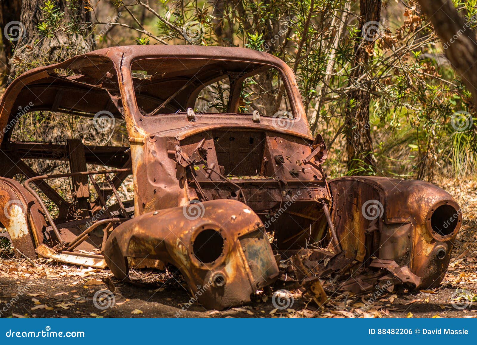 Old Rusty Car in Australian Bush Stock Photo - Image of rust, abandoned ...