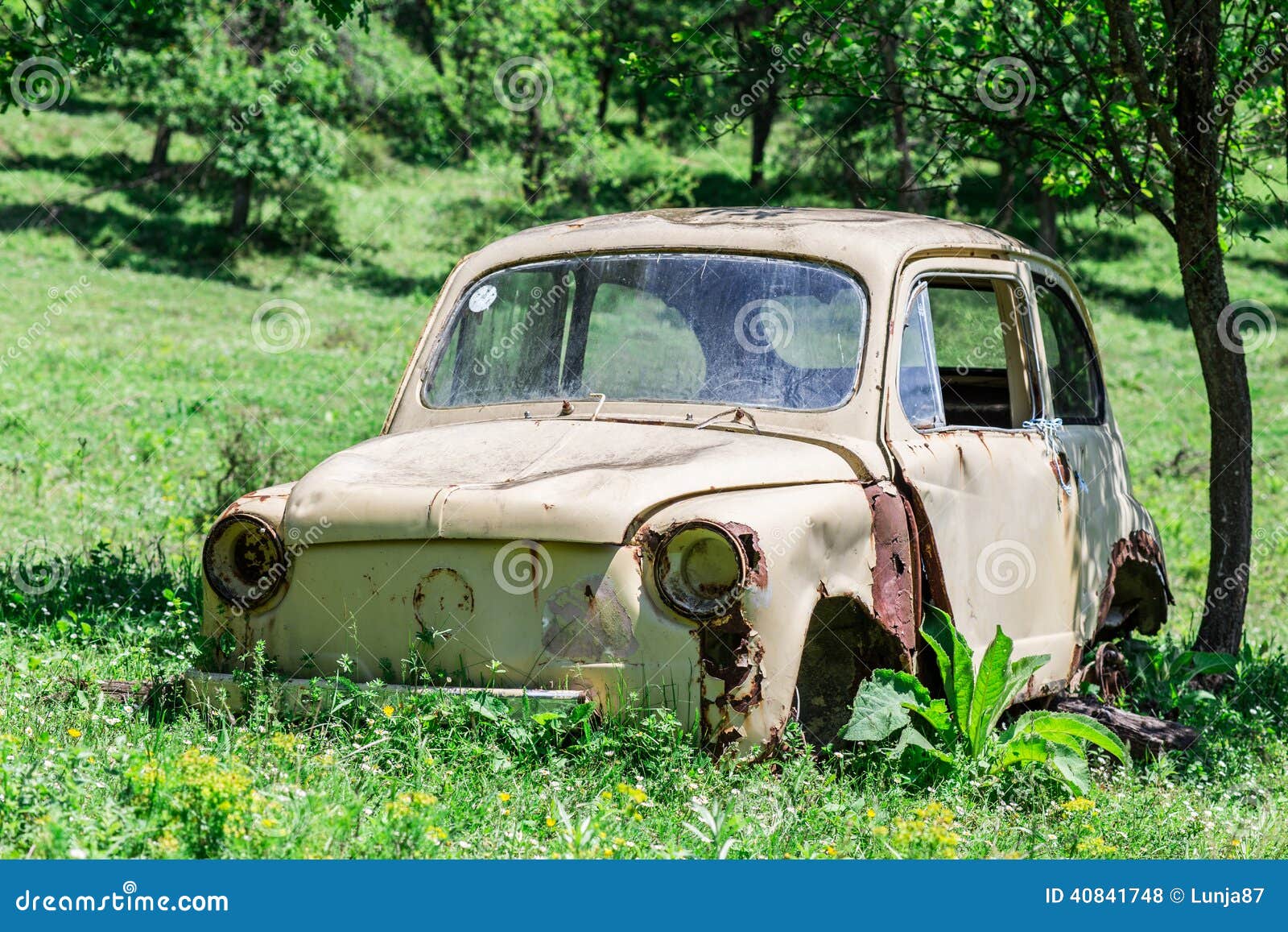Old rusty car stock photo. Image of deserted, oldie, junkyard - 40841748