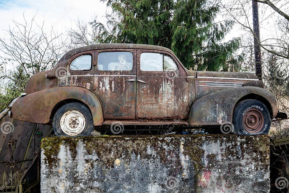 Old rusty Car on Block stock image. Image of vintage - 277232727