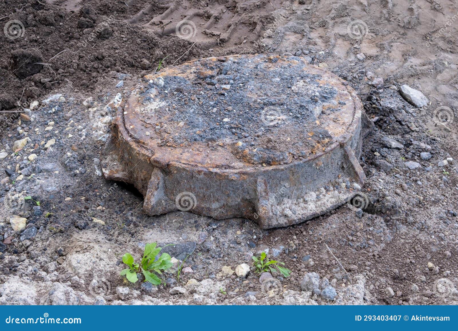 Old rusty cast iron hatch stock image. Image of iron - 293403407