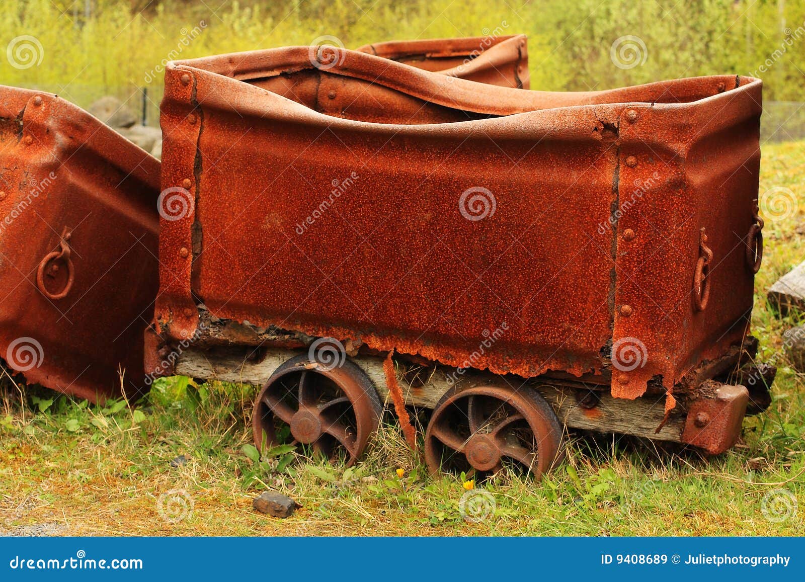 Old rusty coal wagon stock image. Image of crack, industry - 9408689