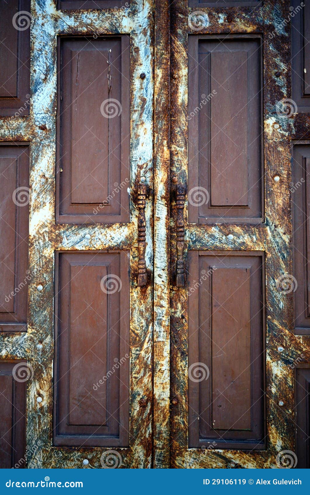 Old rusty door stock image. Image of gate, grungy, brown - 29106119