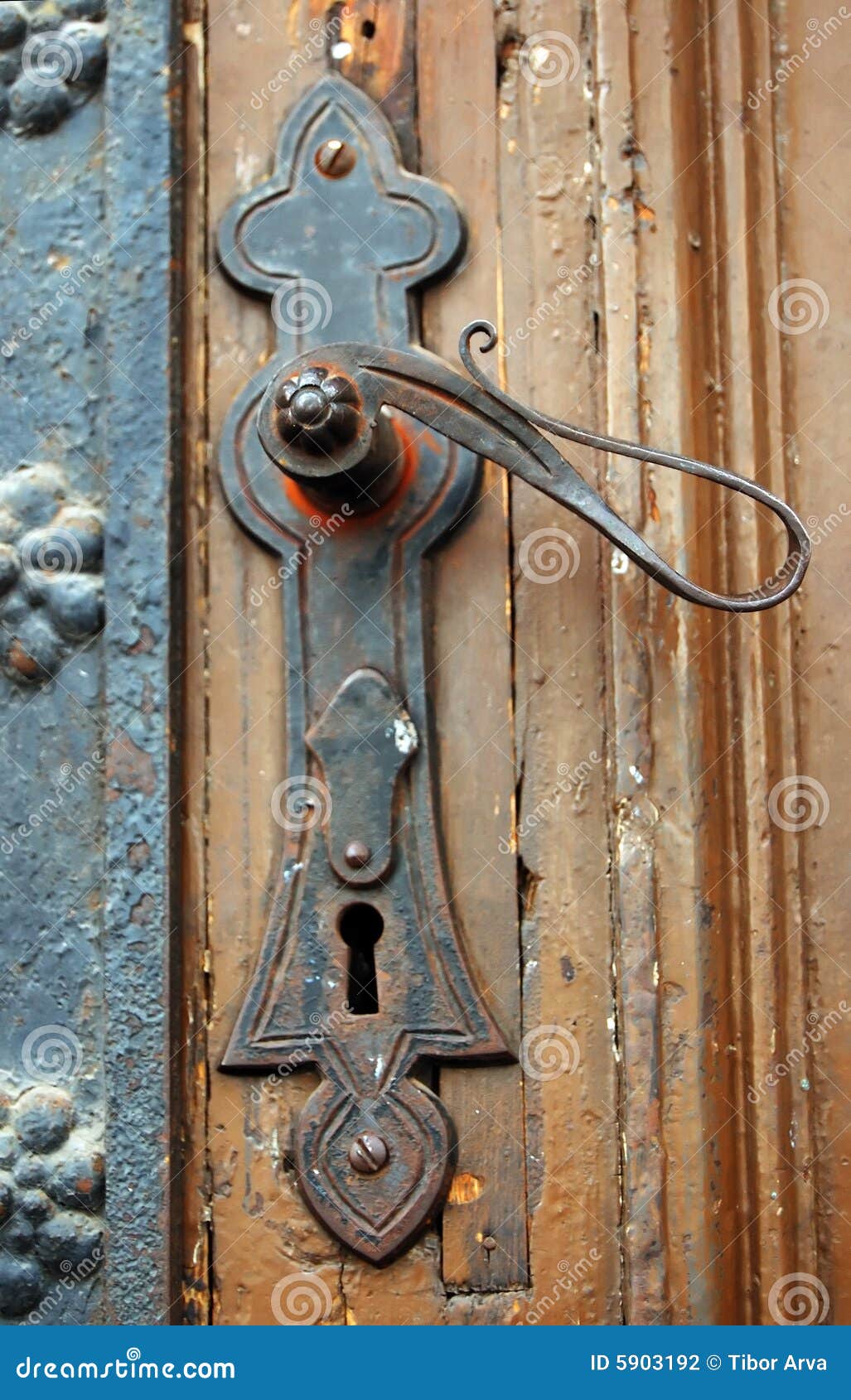 Old rusty door handle stock photo. Image of architecture - 5903192